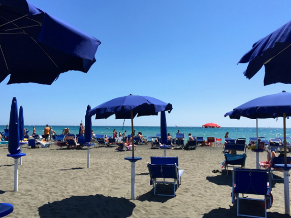 5 Praias Próximo a Roma para Fazer um Bate e Volta - Fui por aí